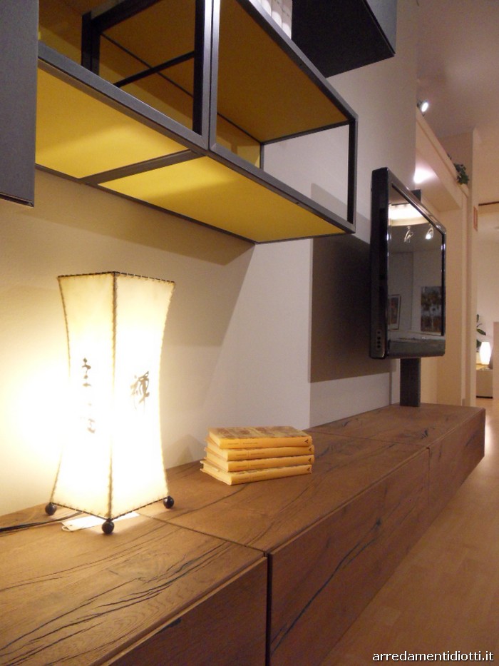 I materiali da cui prendono forma i soggiorni sono totalmente naturali ...